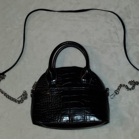 Zara | Bags | Zara Black Croc Embossed Mini Bowling Bag Crossbody ...